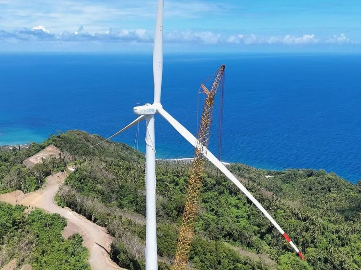 Envision Installs 8MW Wind Turbine at Alabat Wind Power Project